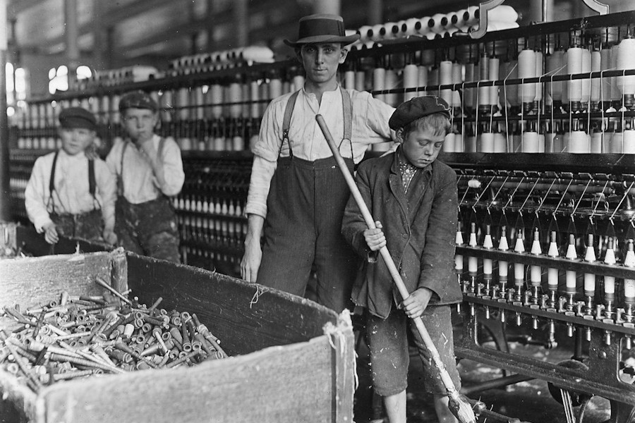 The Photographer Who Exposed Child Labor in the Early 1900's - Hey Marday